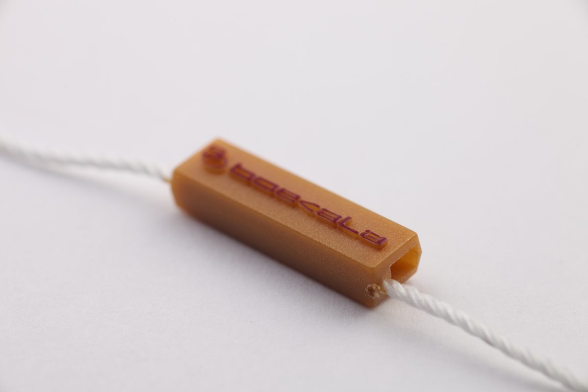 STRINGS & SEALS - Jointak