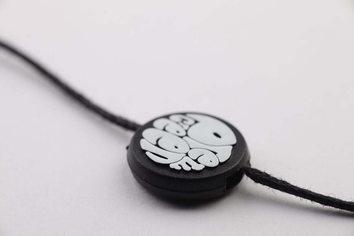 STRINGS & SEALS - Jointak